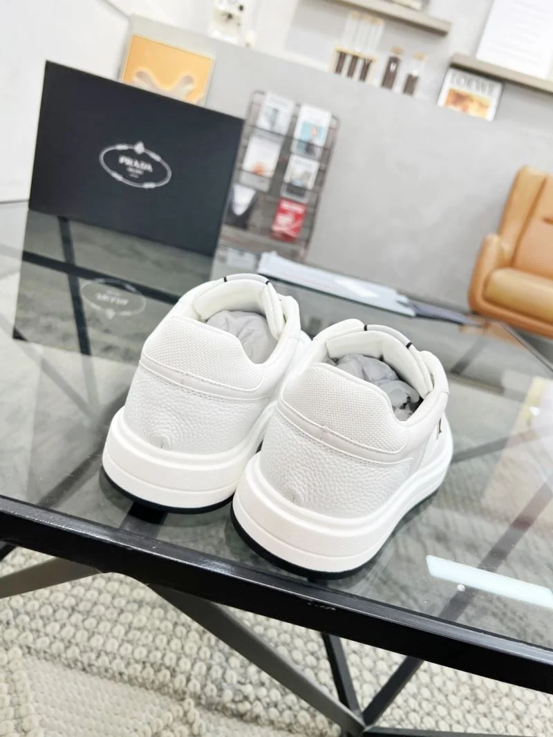 Top match Prada Low Shoes