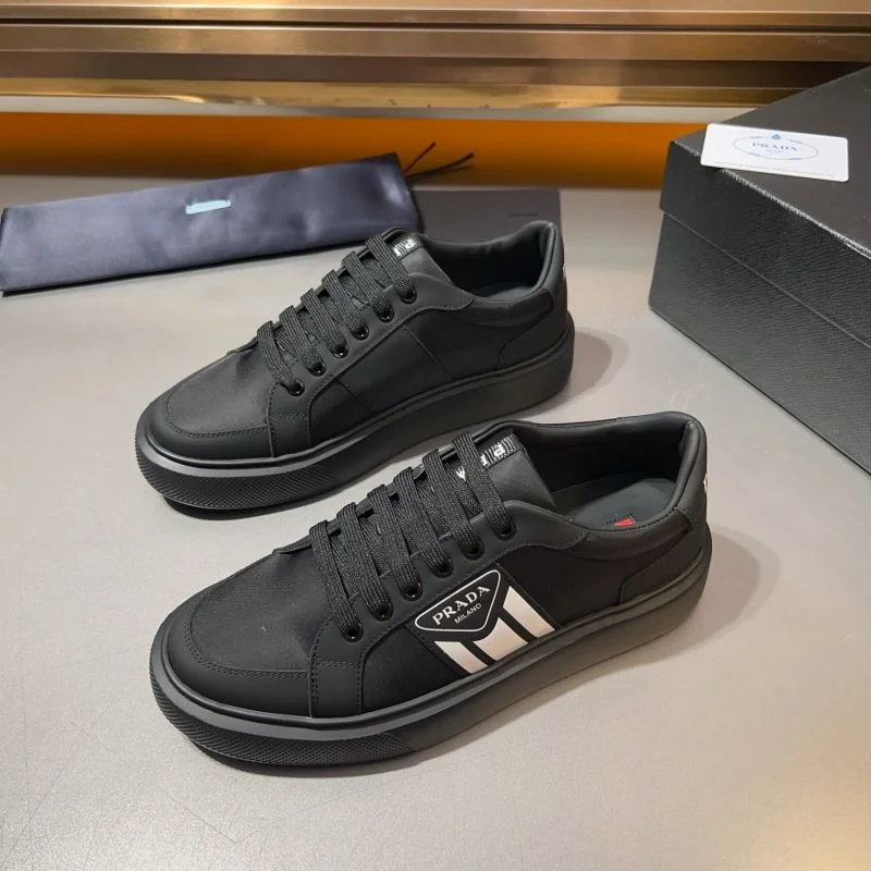 Top match Prada Low Shoes