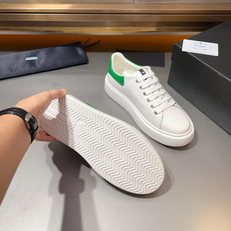 High fidelity Prada Low Shoes