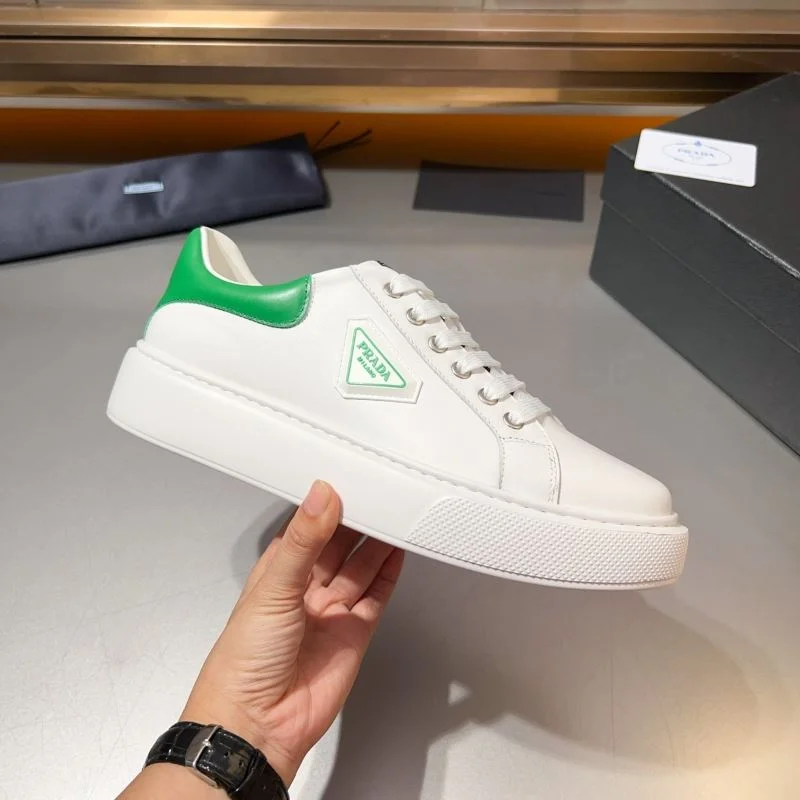 High fidelity Prada Low Shoes