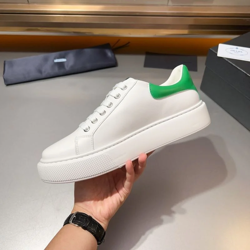 High fidelity Prada Low Shoes