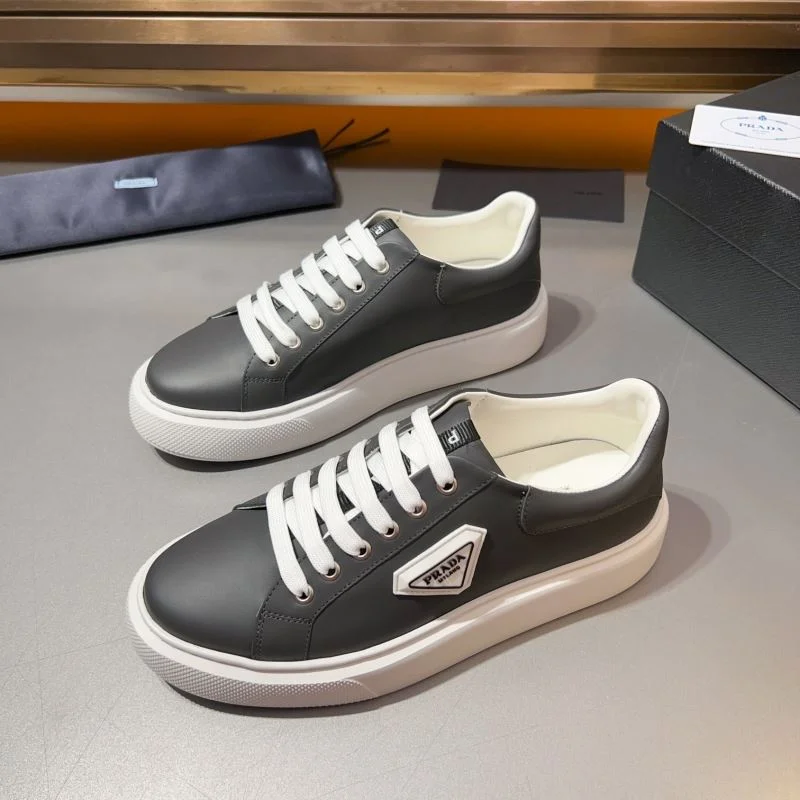 Exact replica Prada Low Shoes