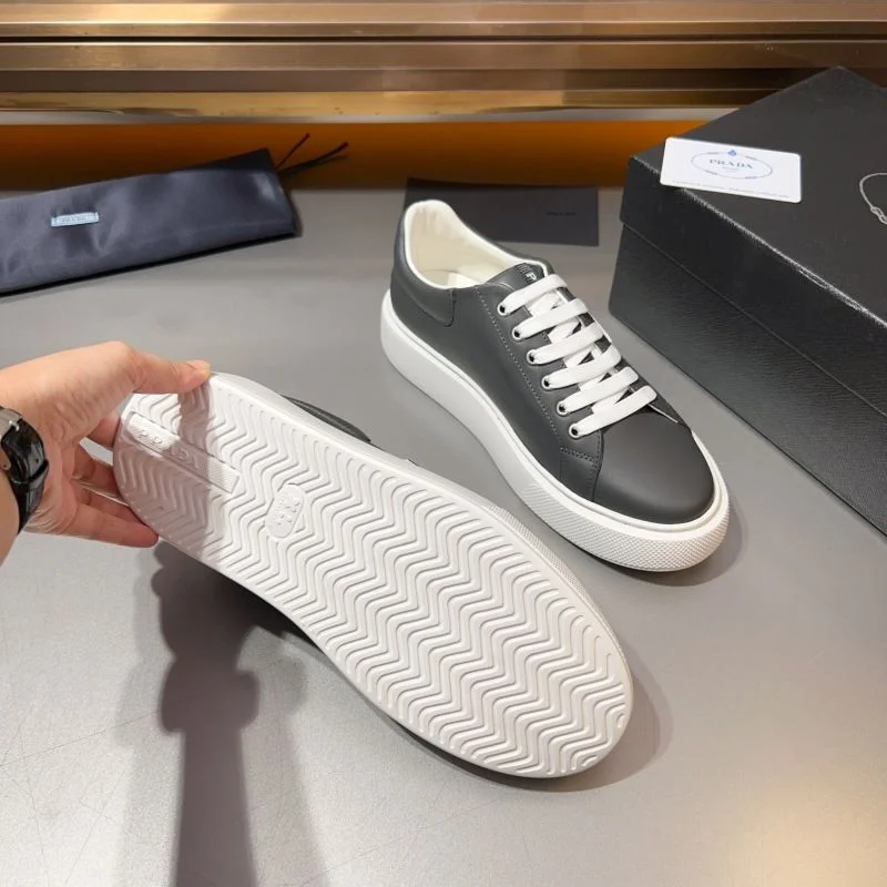 Exact replica Prada Low Shoes
