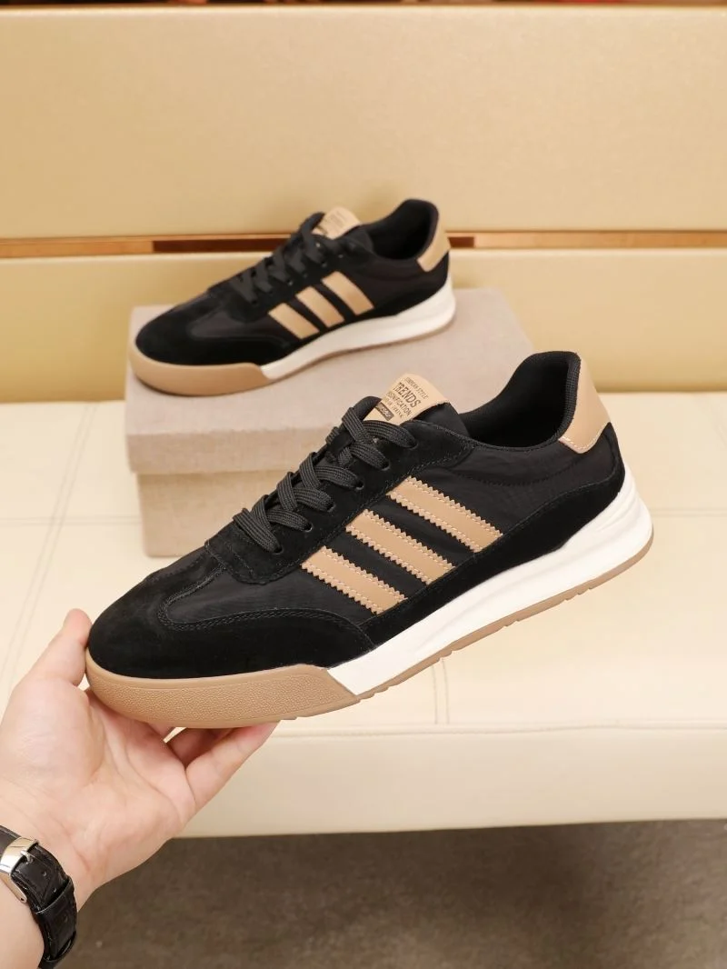 Exact replica Prada Low Shoes