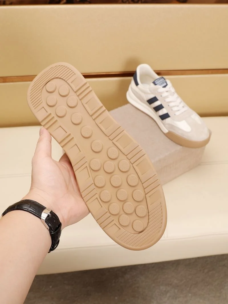 Top mirror Prada Low Shoes