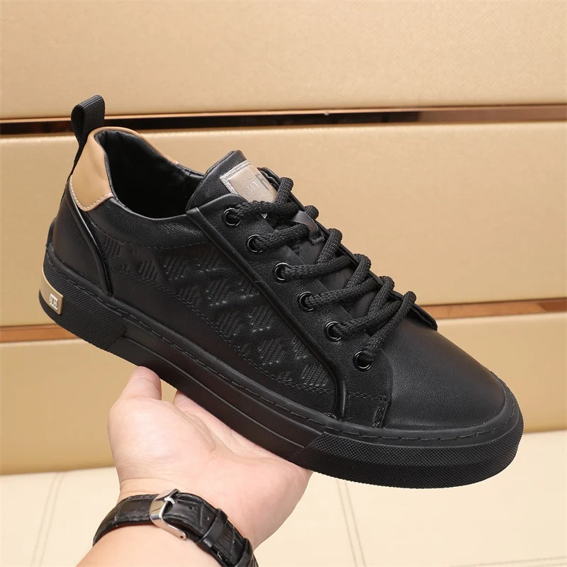 Exact replica Prada Low Shoes