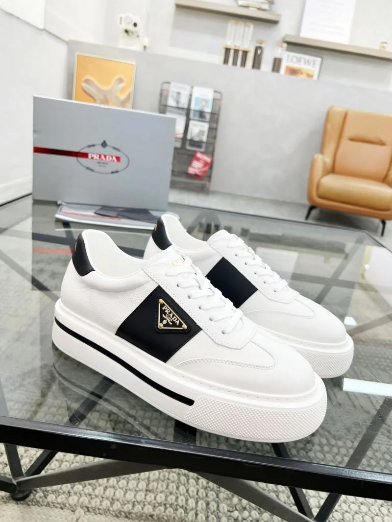 Top match Prada Low Shoes