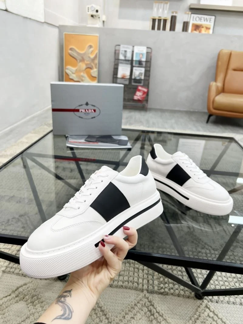 Top match Prada Low Shoes