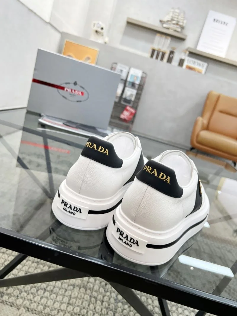 Top match Prada Low Shoes