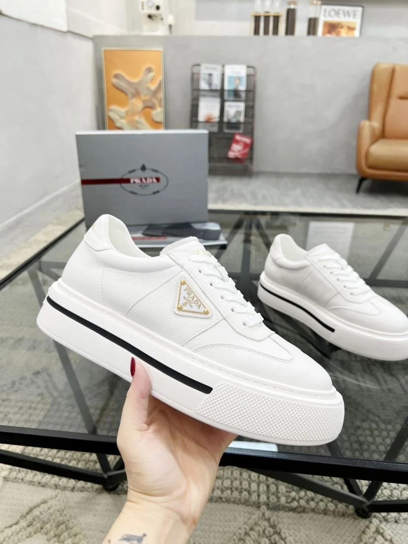 Top match Prada Low Shoes