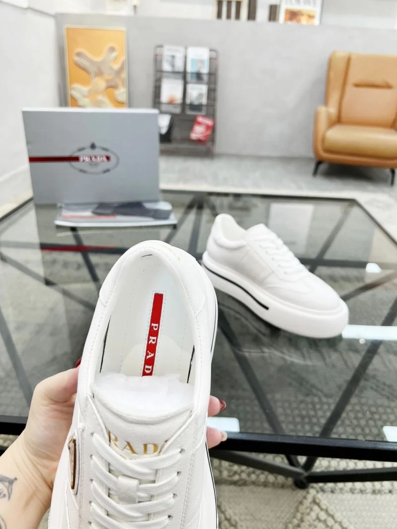 Top match Prada Low Shoes