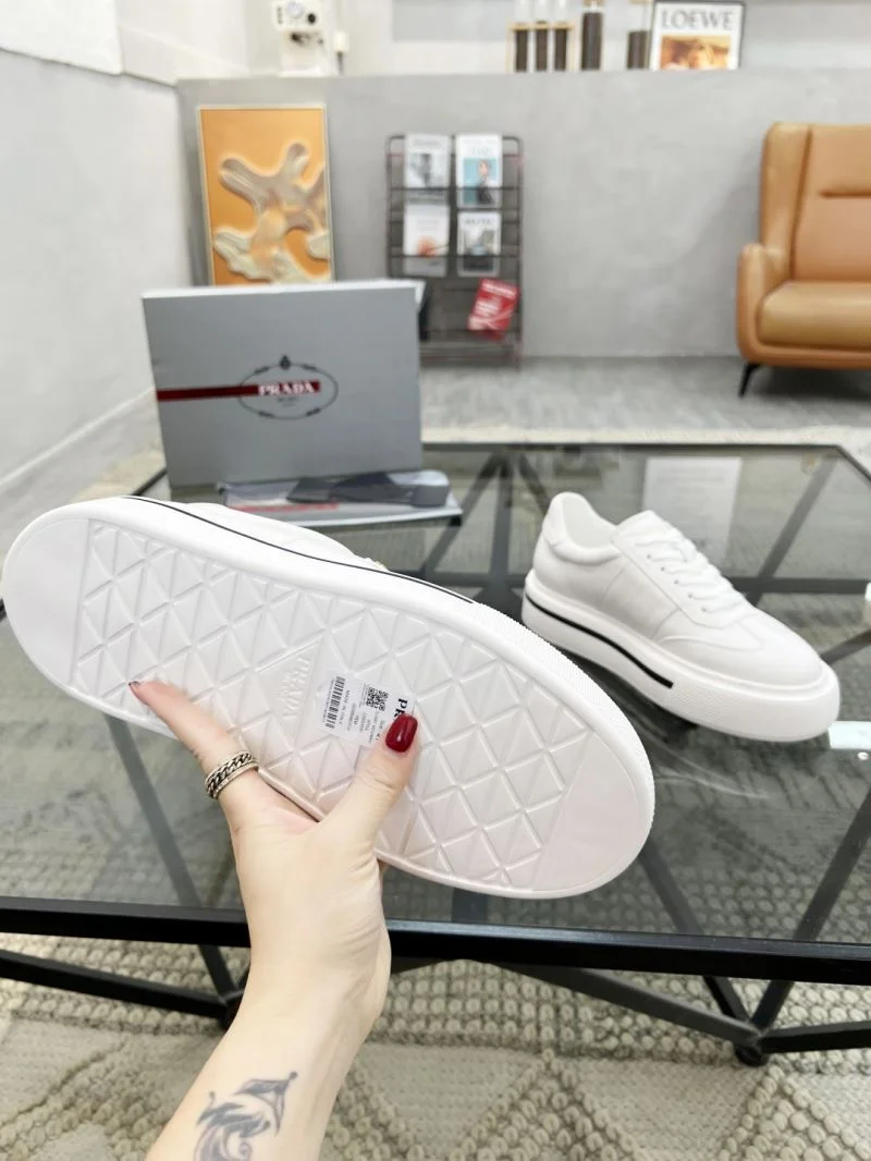 Top match Prada Low Shoes