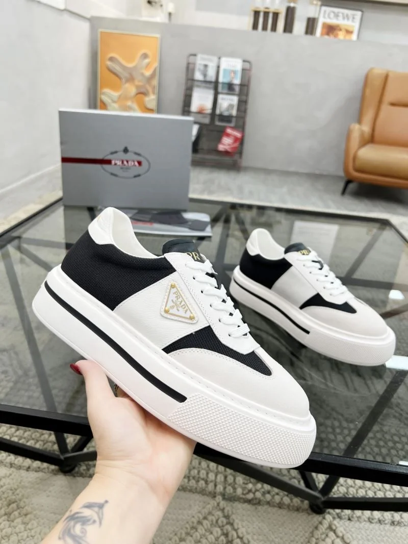 Exact replica Prada Low Shoes