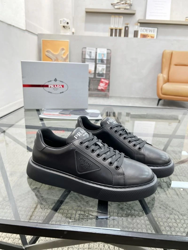 High fidelity Prada Low Shoes