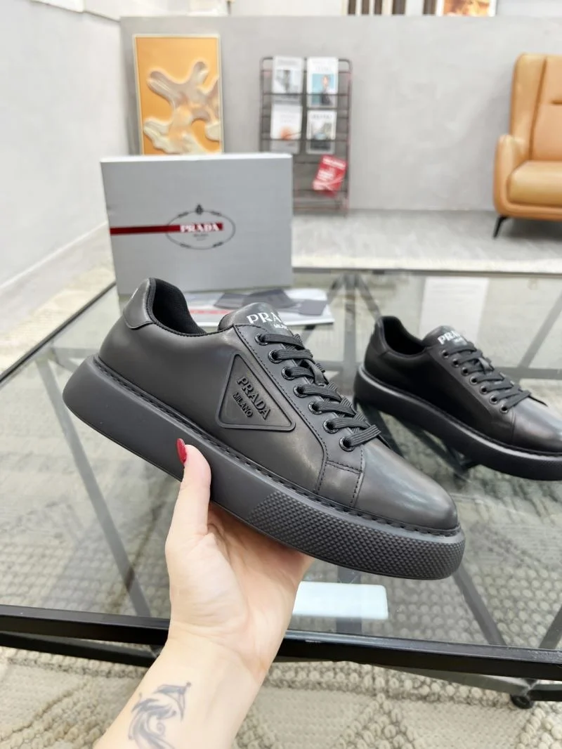 High fidelity Prada Low Shoes