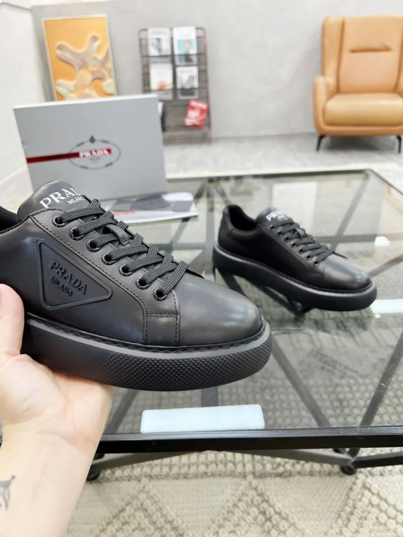High fidelity Prada Low Shoes