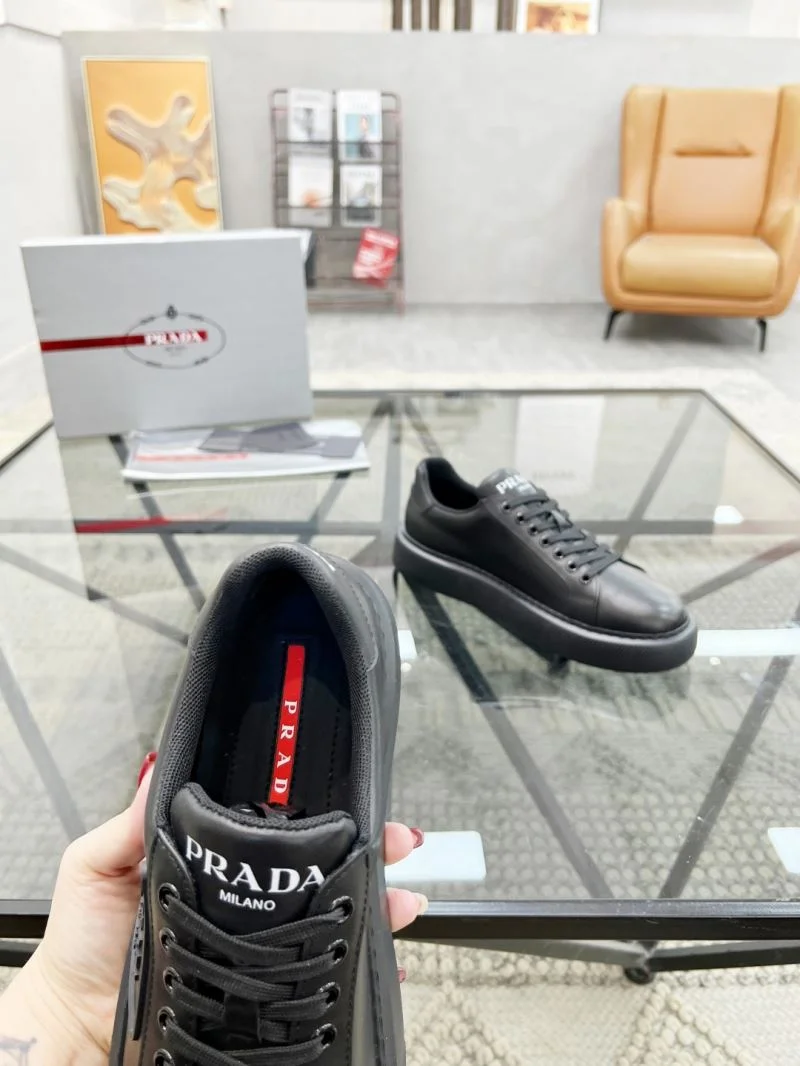 High fidelity Prada Low Shoes