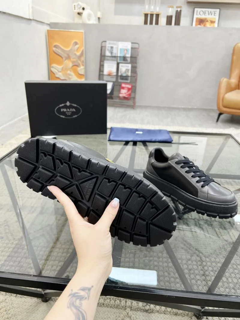 Cut-rate Prada Low Shoes