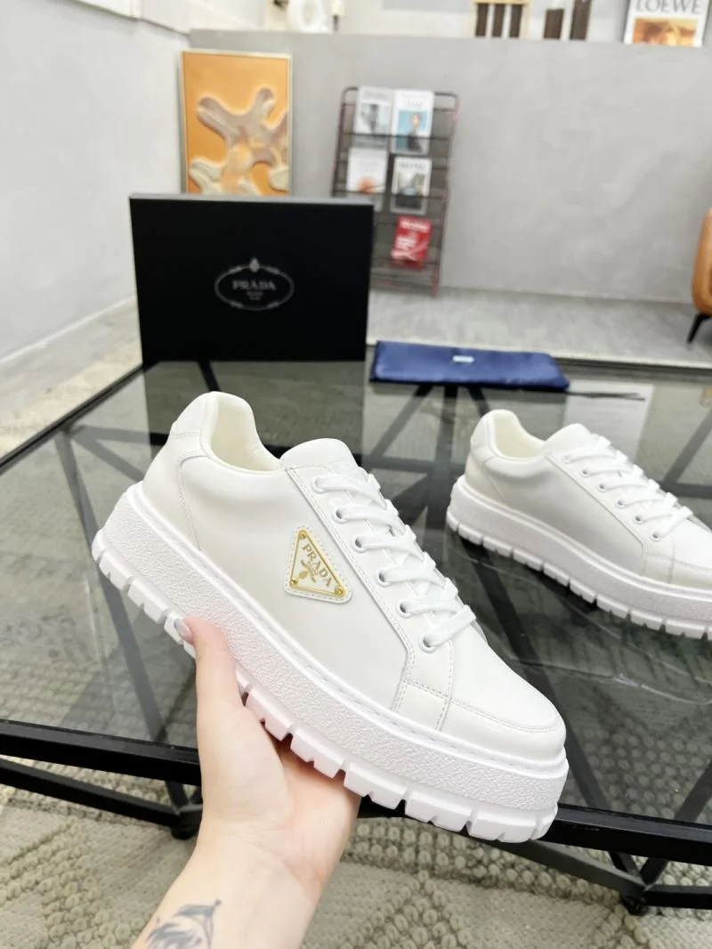 Cut-rate Prada Low Shoes