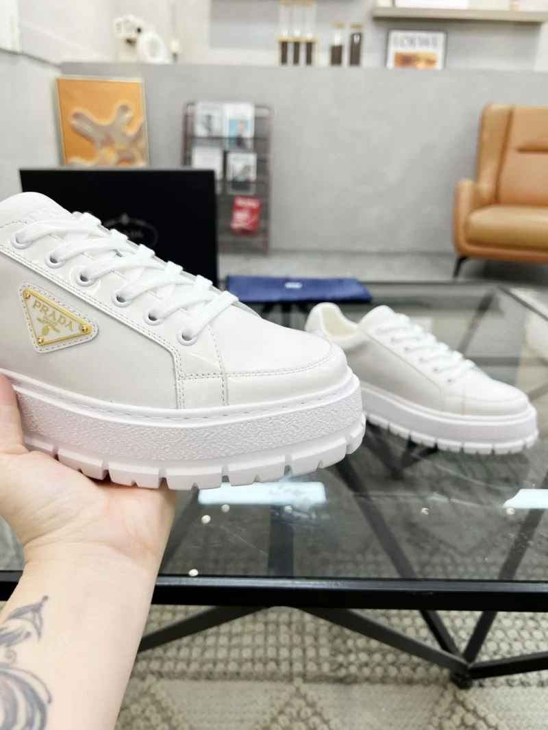 Cut-rate Prada Low Shoes