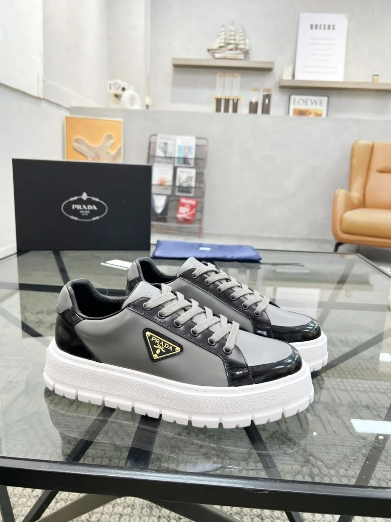 Mirror quality Prada Low Shoes