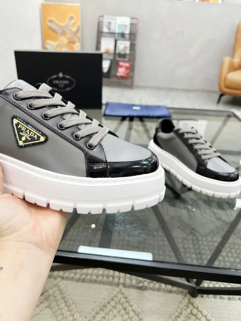 Mirror quality Prada Low Shoes