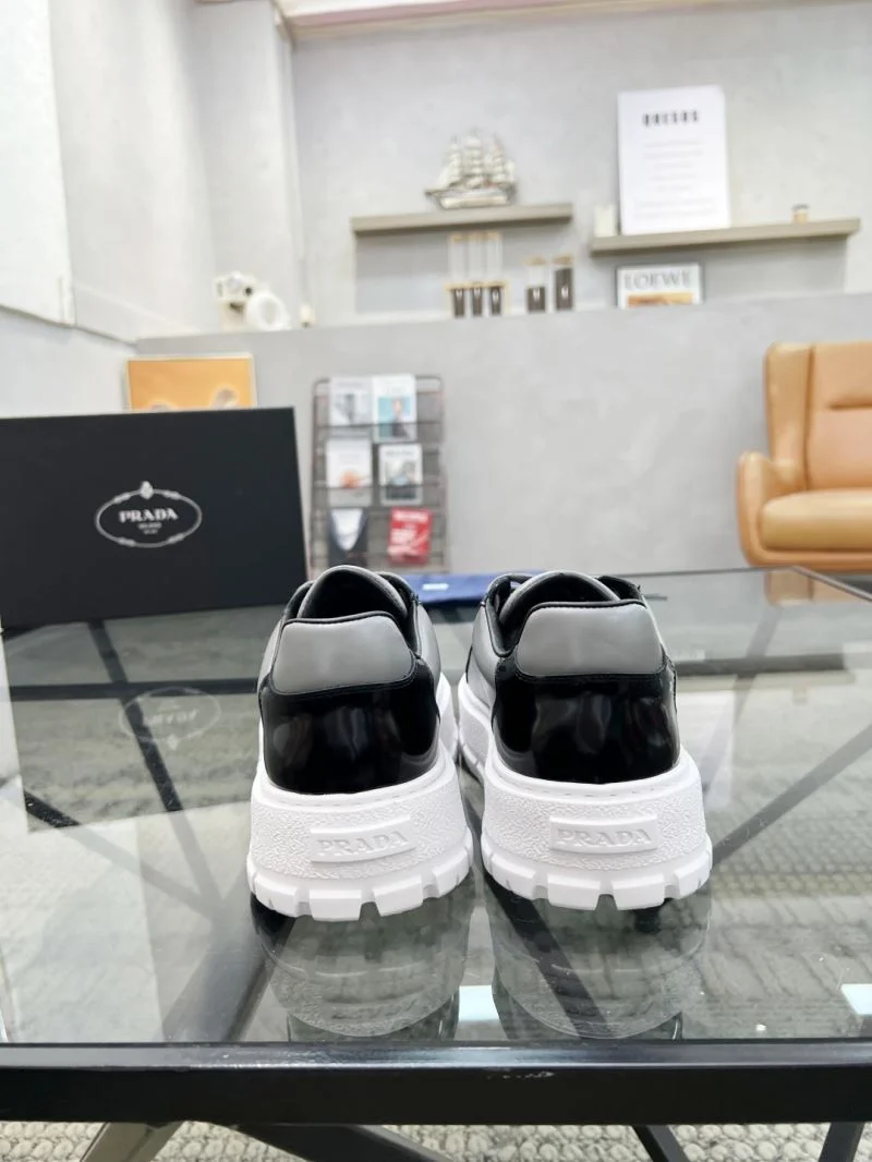 Mirror quality Prada Low Shoes