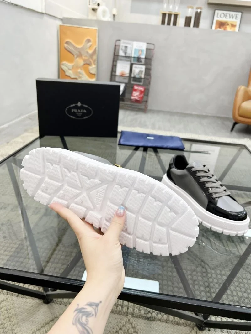 Mirror quality Prada Low Shoes
