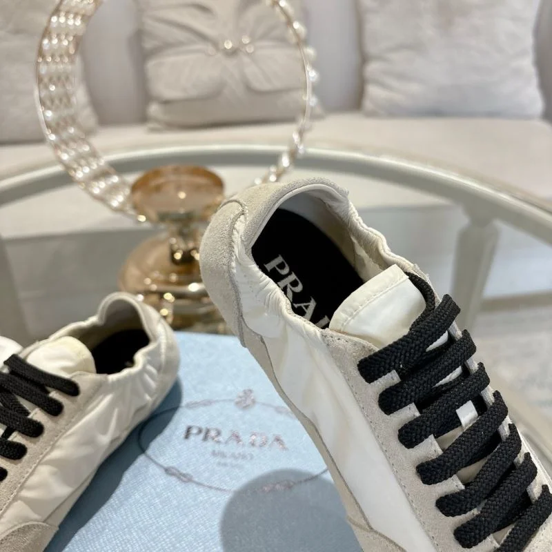 Top match Prada Low Shoes