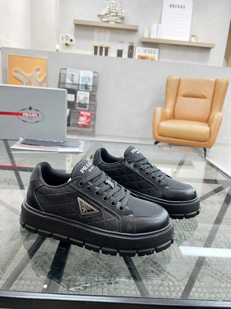 Top match Prada Low Shoes