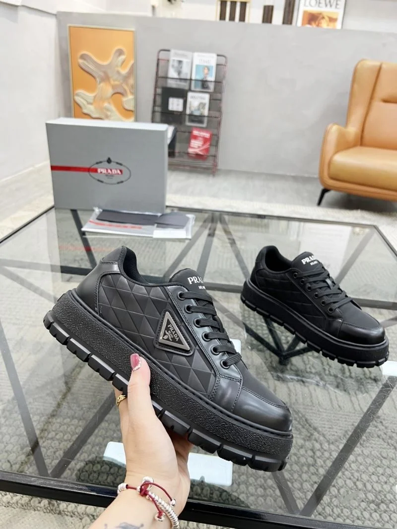 Top match Prada Low Shoes