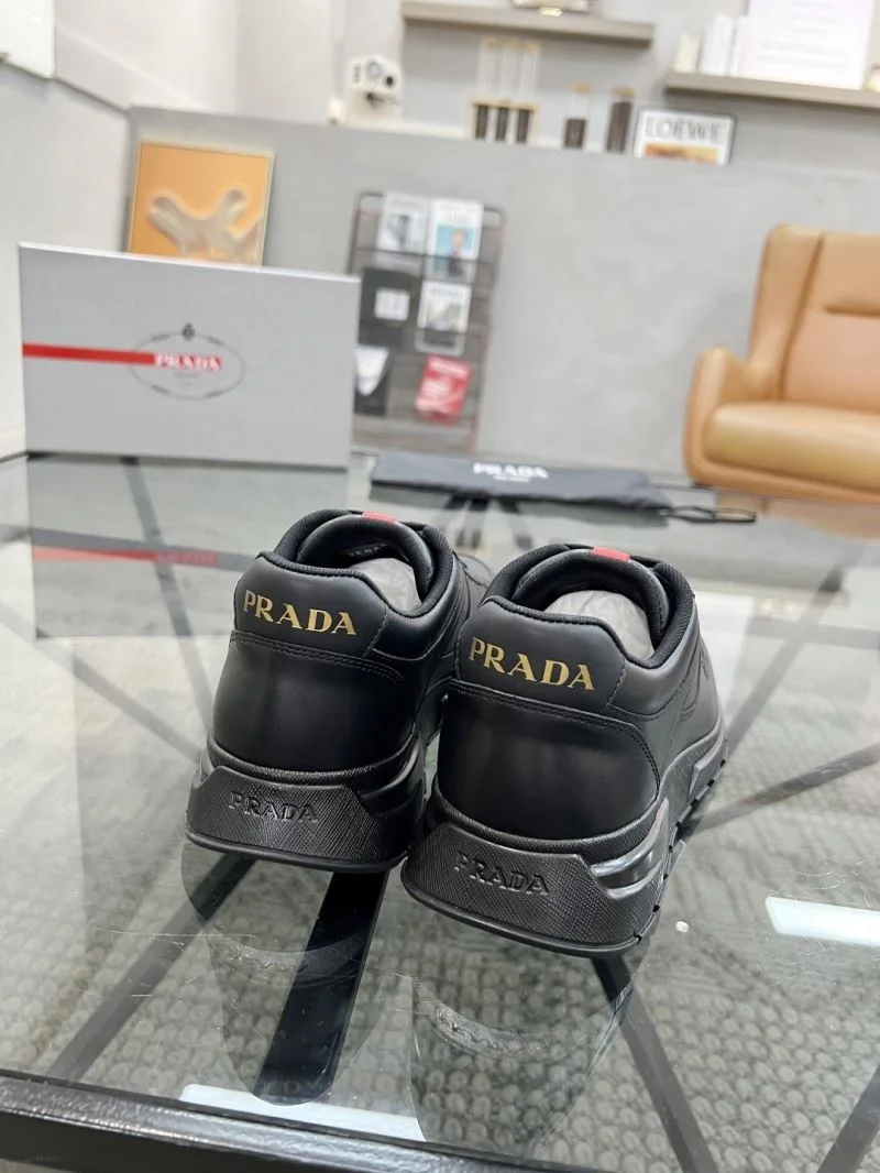 High fidelity Prada Low Shoes