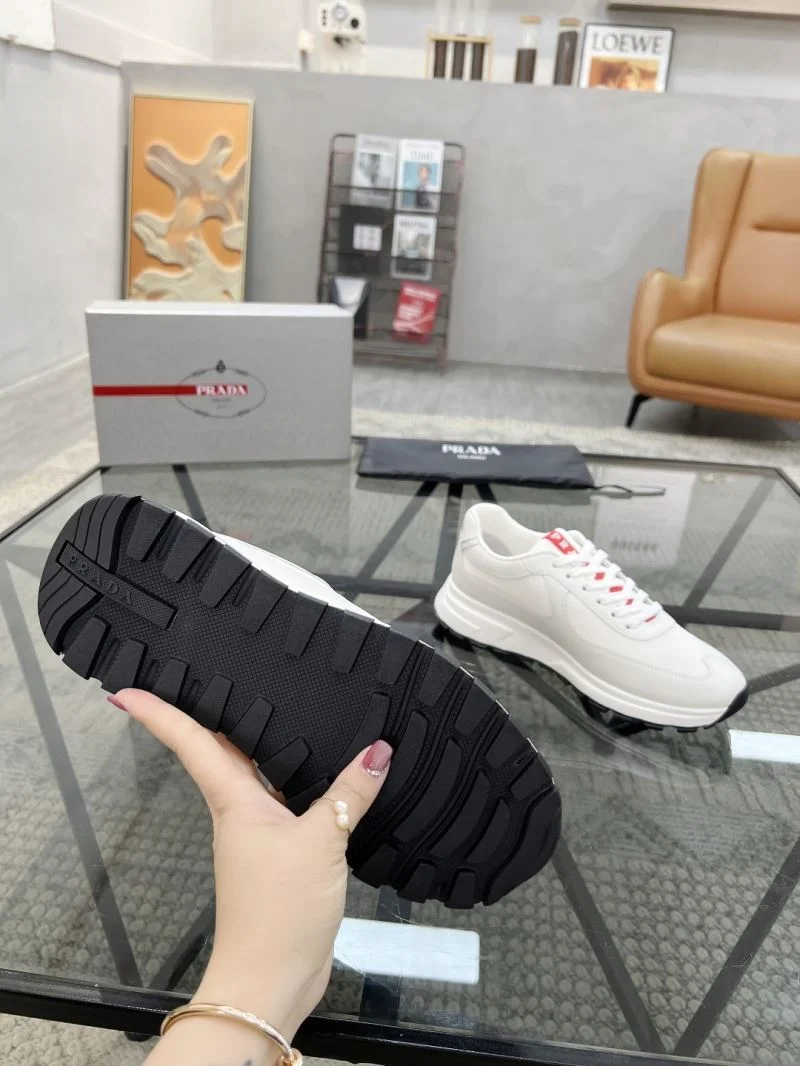 Top mirror Prada Low Shoes