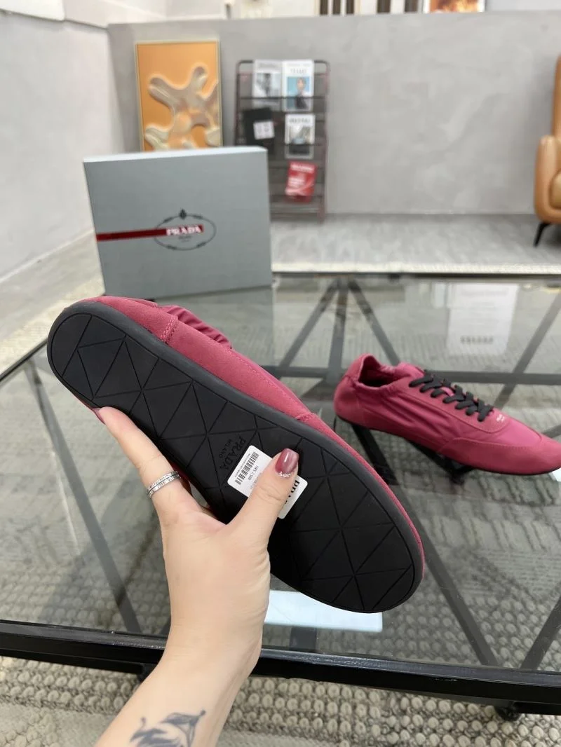 High fidelity Prada Low Shoes