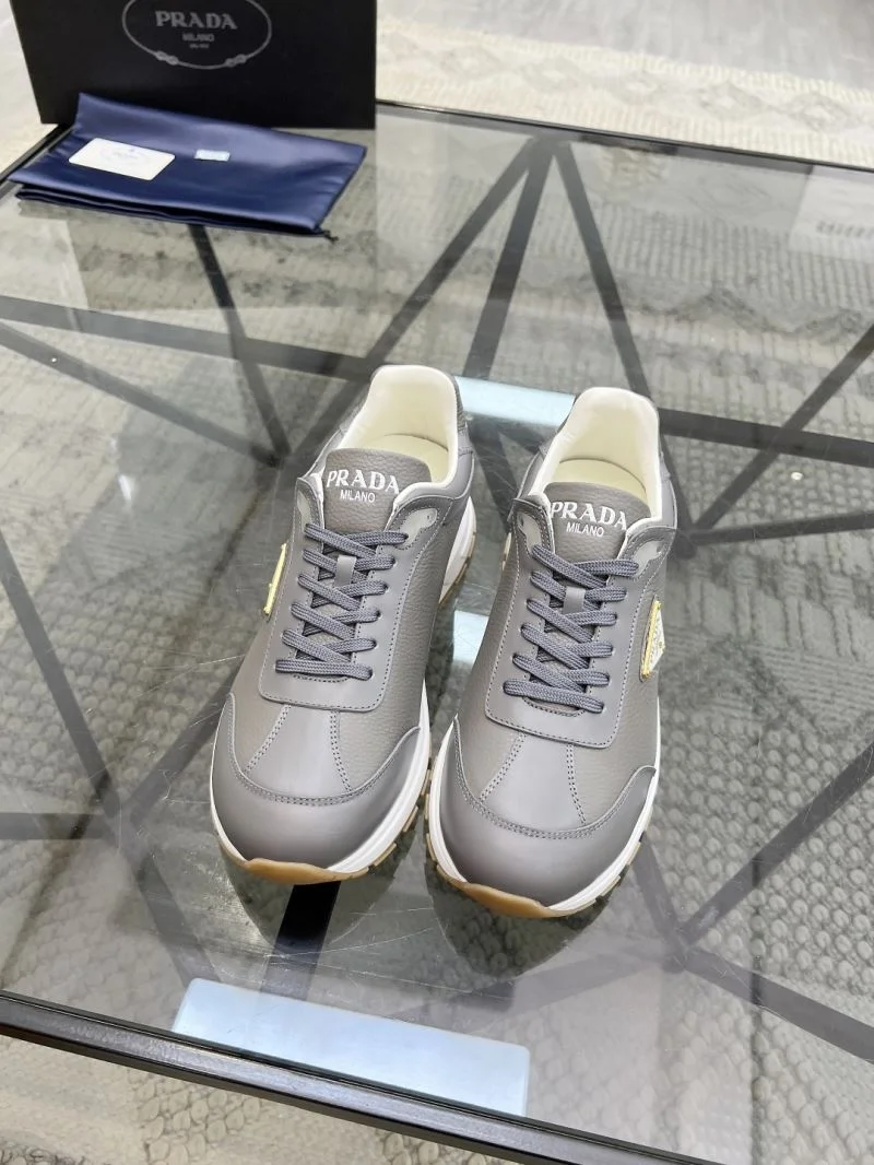 Top match Prada Low Shoes