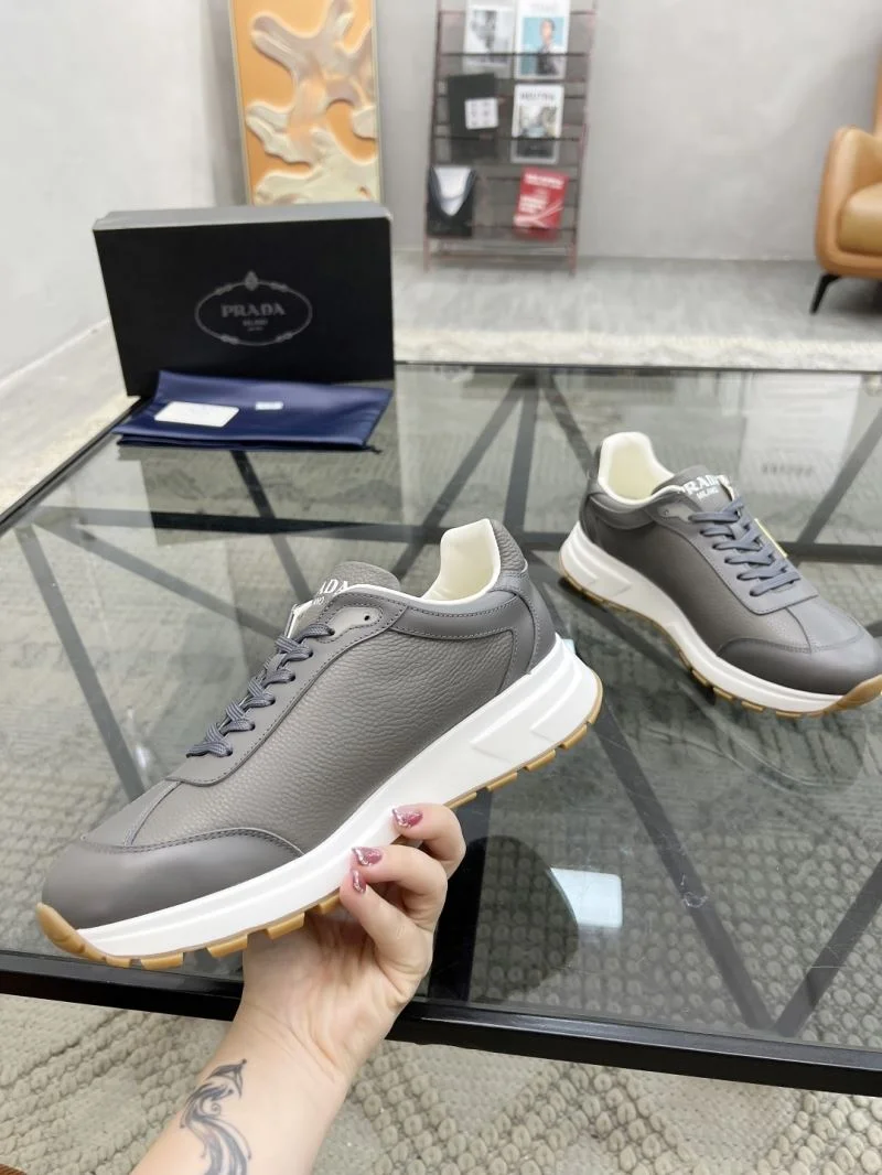 Top match Prada Low Shoes