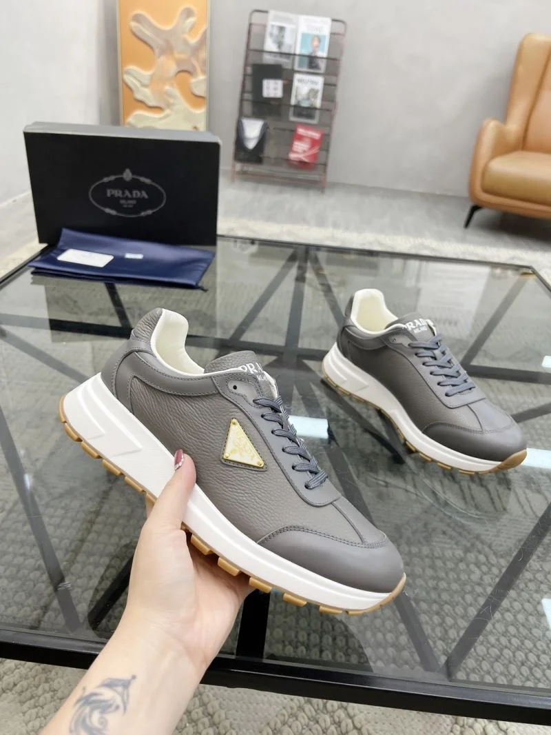 Top match Prada Low Shoes