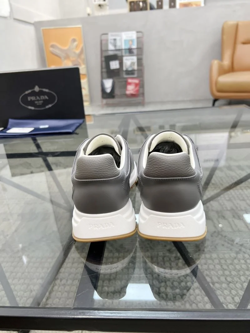Top match Prada Low Shoes