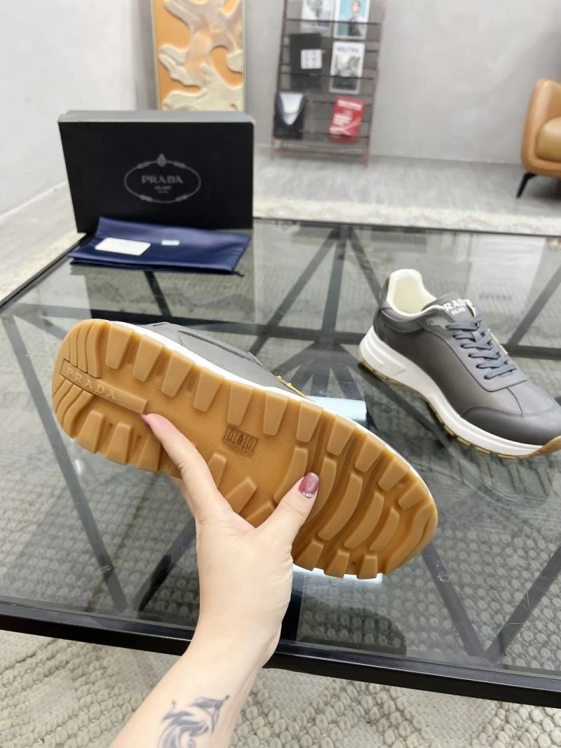 Top match Prada Low Shoes