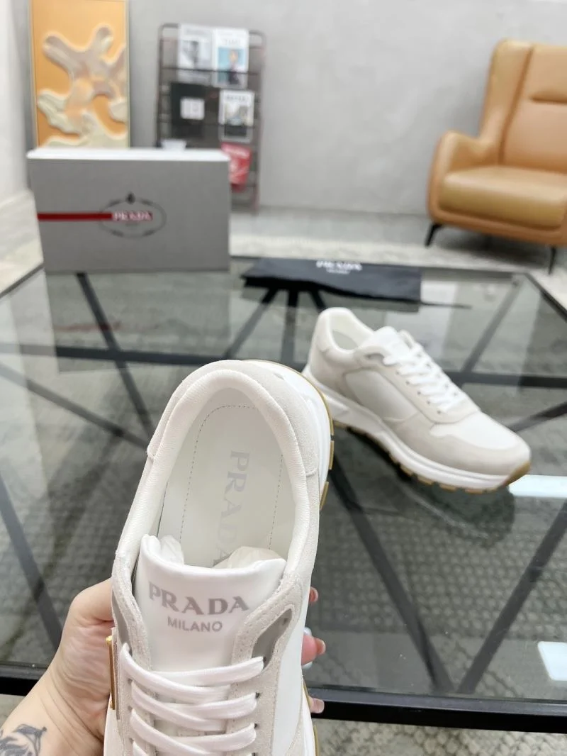 Top match Prada Low Shoes