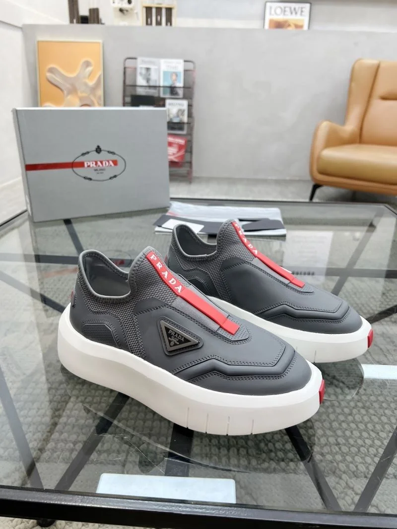 Top mirror Prada Low Shoes