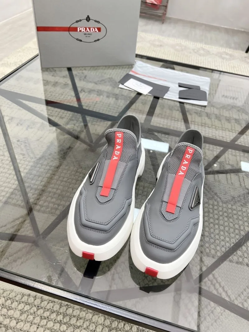 Top mirror Prada Low Shoes