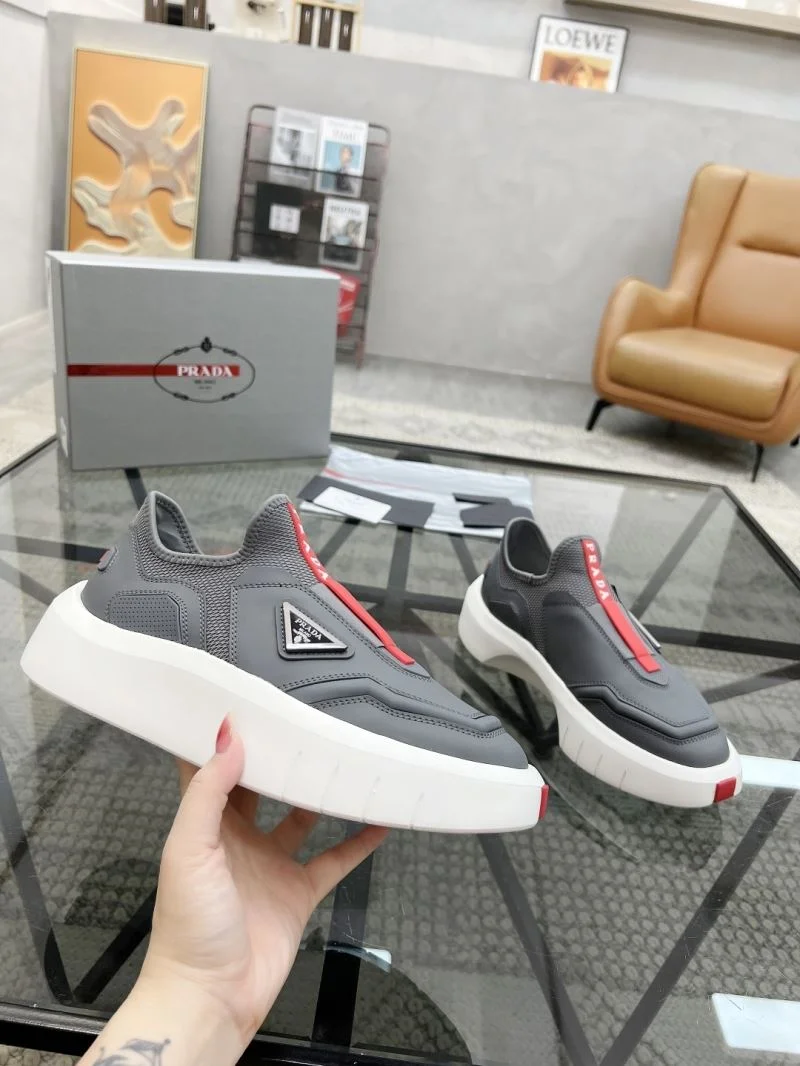 Top mirror Prada Low Shoes