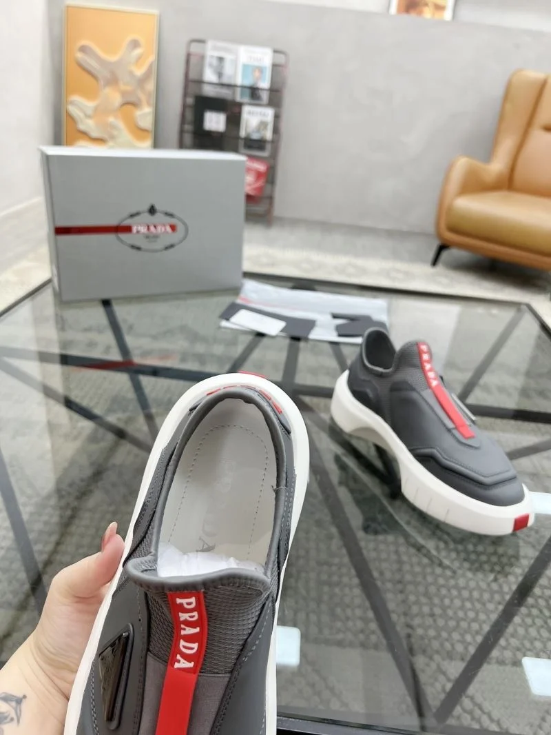 Top mirror Prada Low Shoes