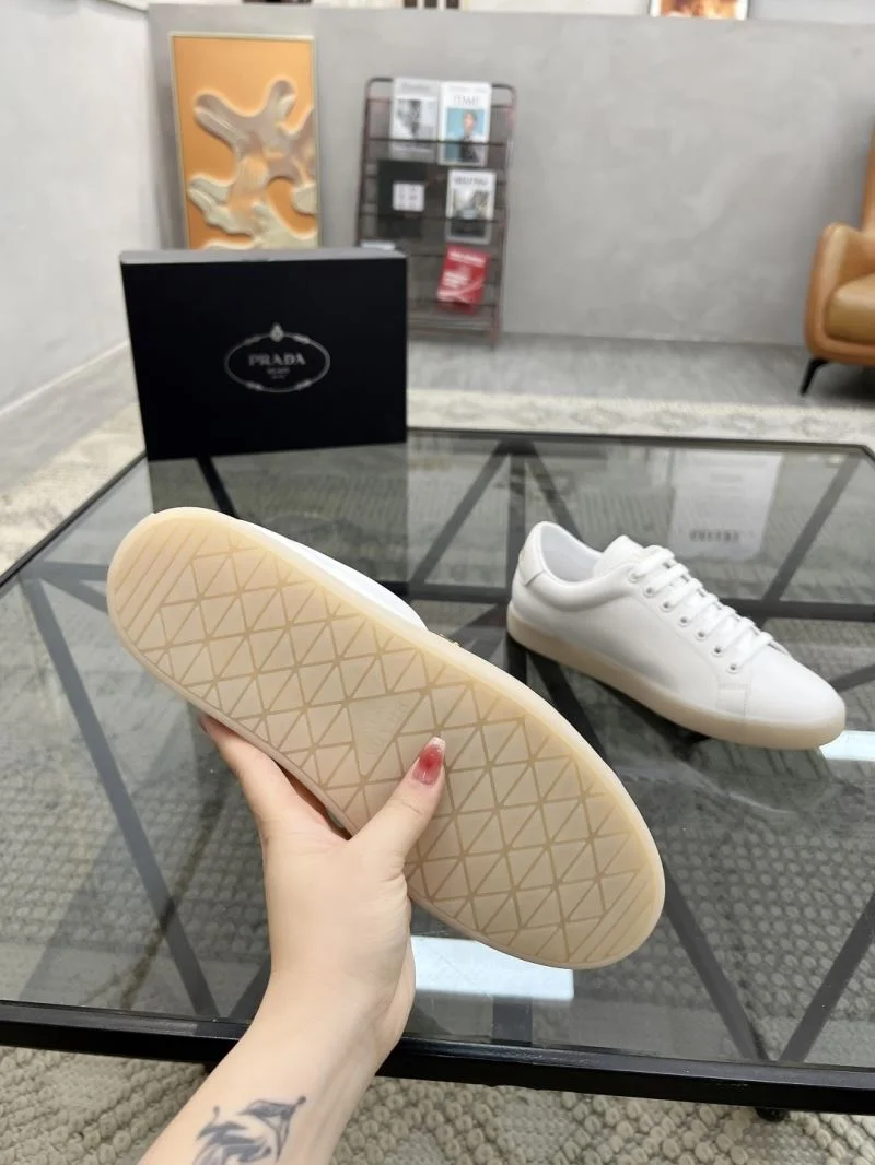 High fidelity Prada Low Shoes