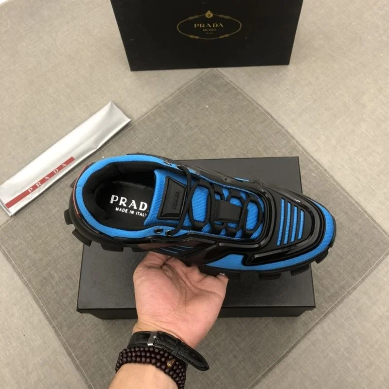 Top match Prada Low Shoes