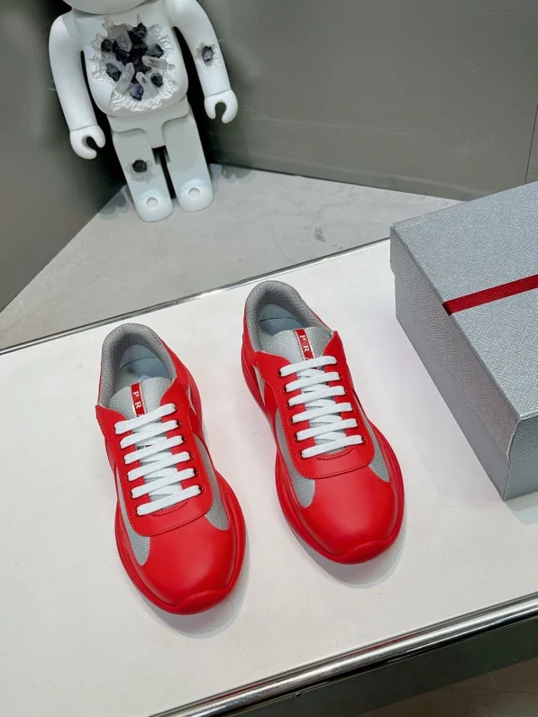 Top match Prada Low Shoes