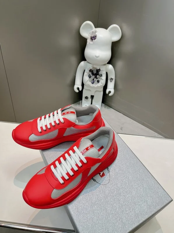 Top match Prada Low Shoes