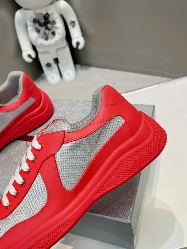 Top match Prada Low Shoes