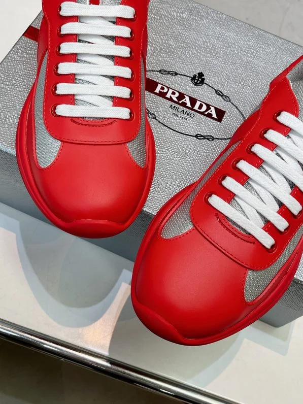 Top match Prada Low Shoes